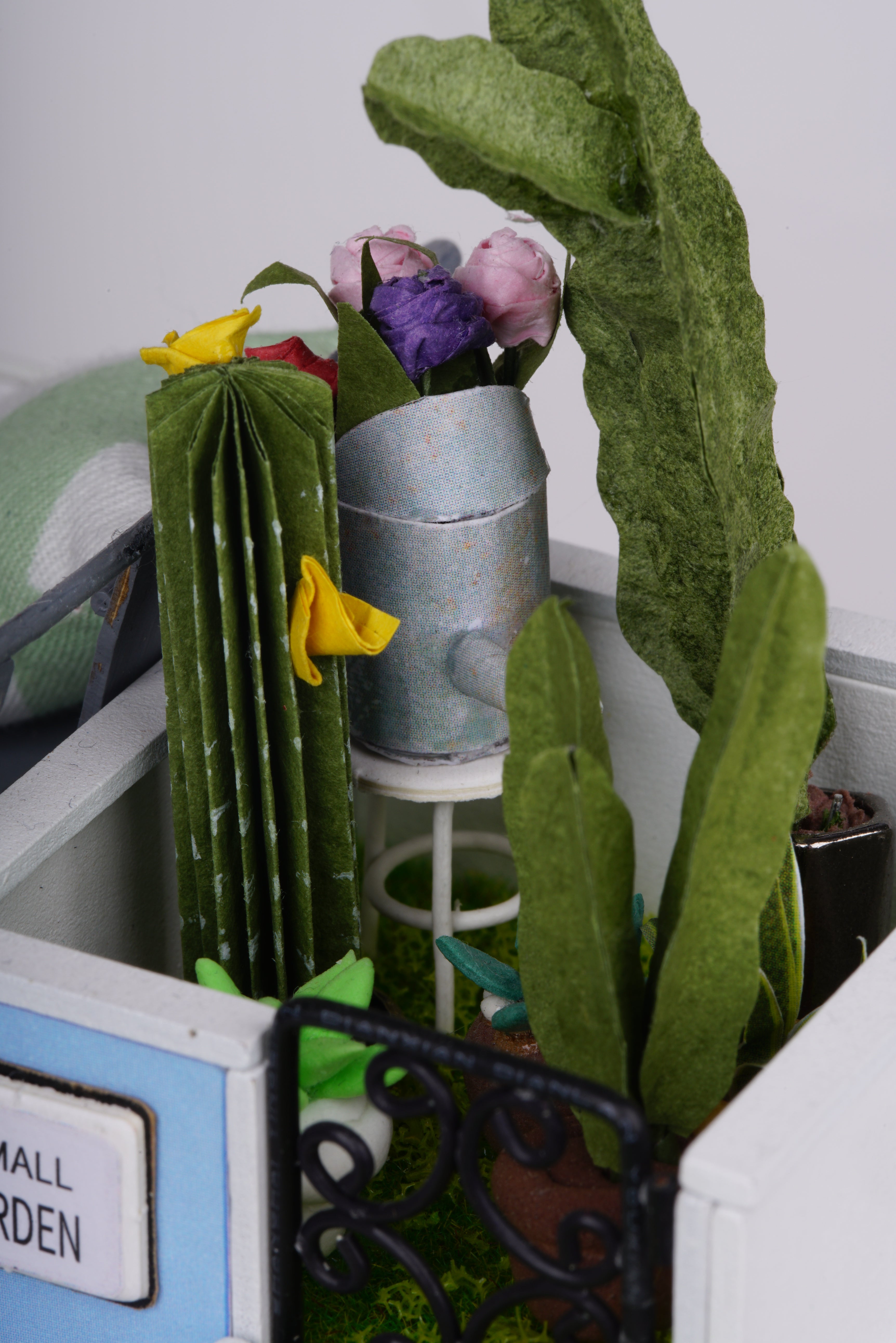 🏠 Dora’s Loft – DIY Dollhouse Scale Model Diorama Kit by Rolife ...