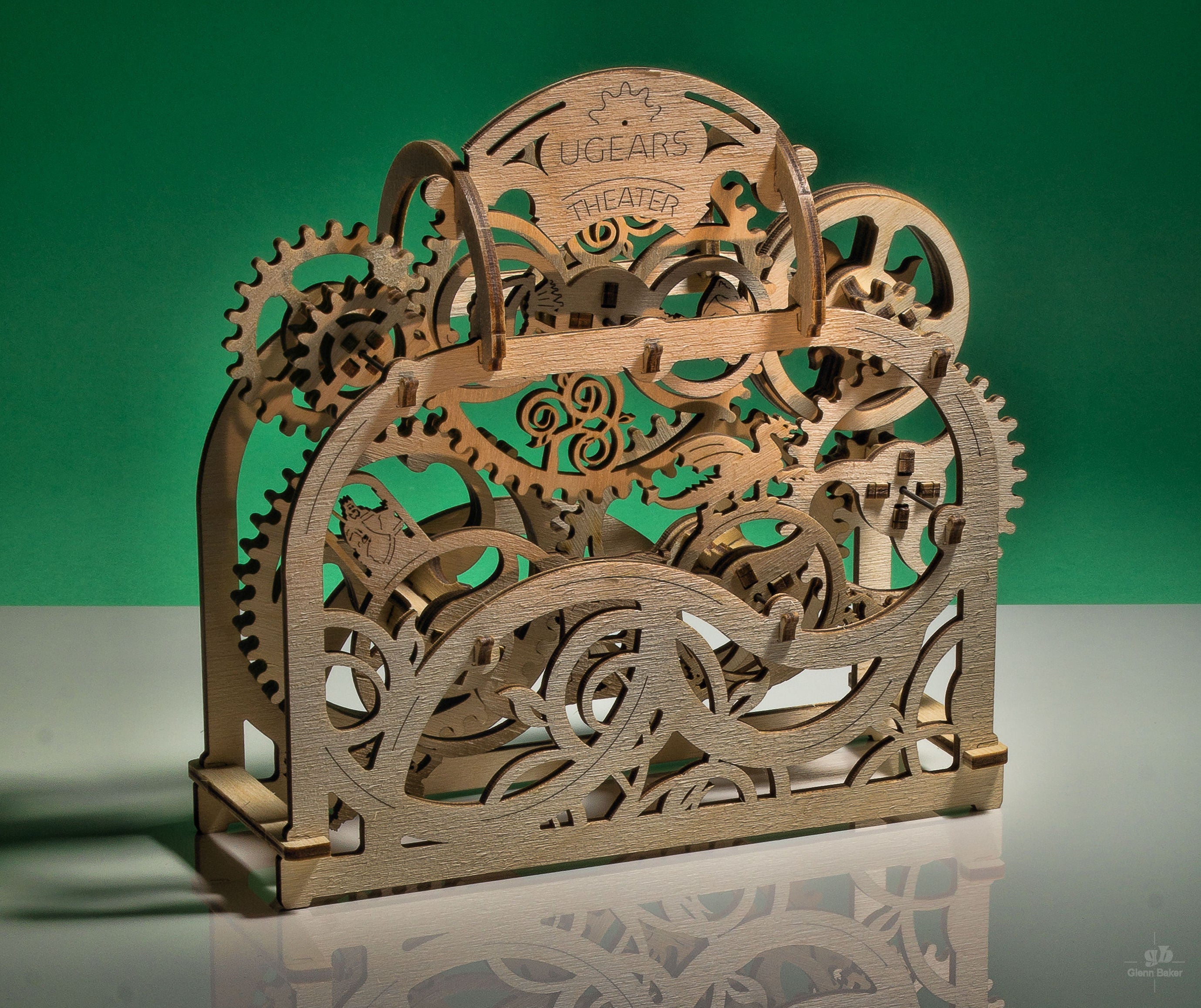 Theater - build your own moving model by UGears – Mechanical Models